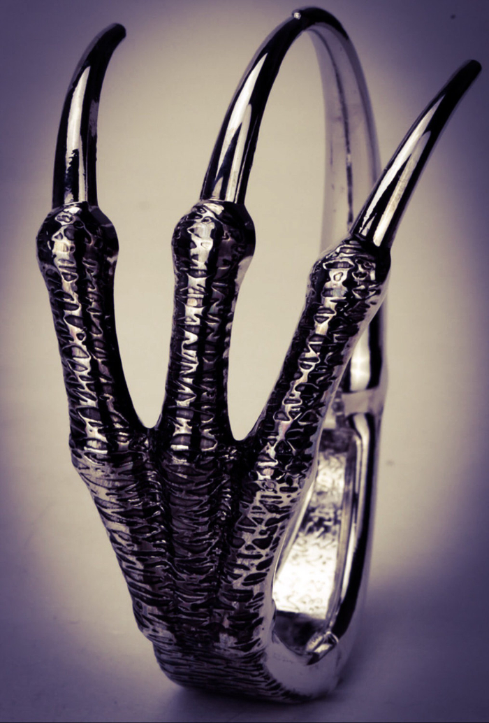 Claw Metal Deluxe Bracelet - Dizaster In A Halo